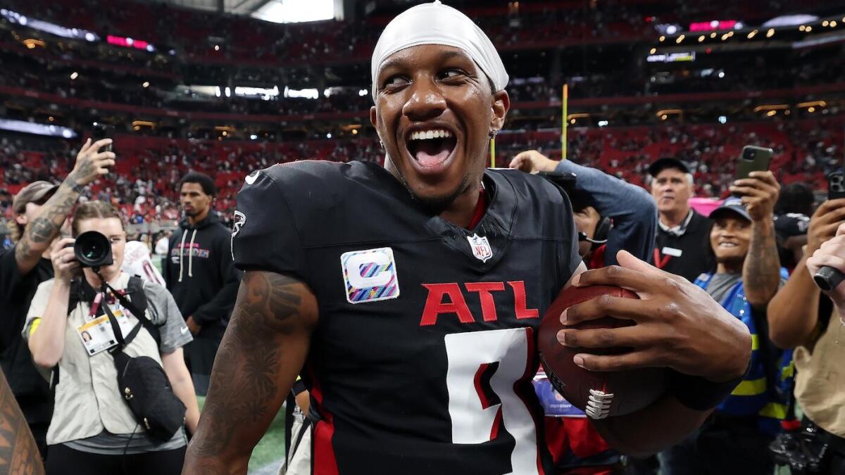 NFL Week 4 game balls, gaffes: Patriots' Drake Maye, Falcons' Michael ...