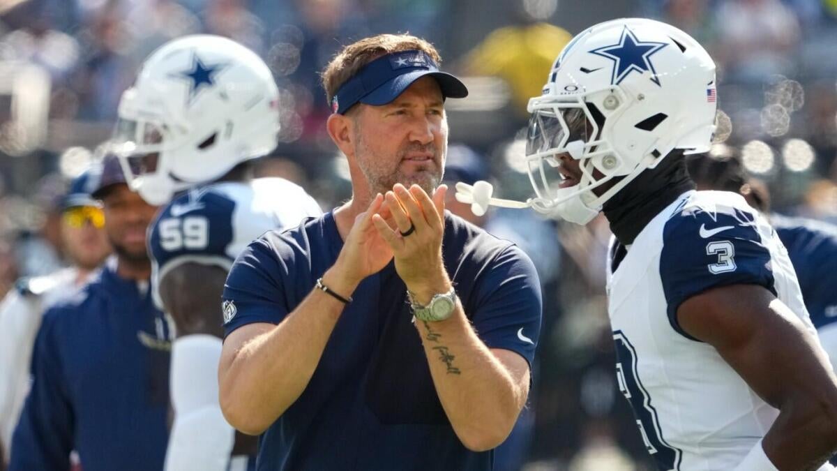 Brian Schottenheimer, Cowboys pay homage to Tom Landry during end of ...