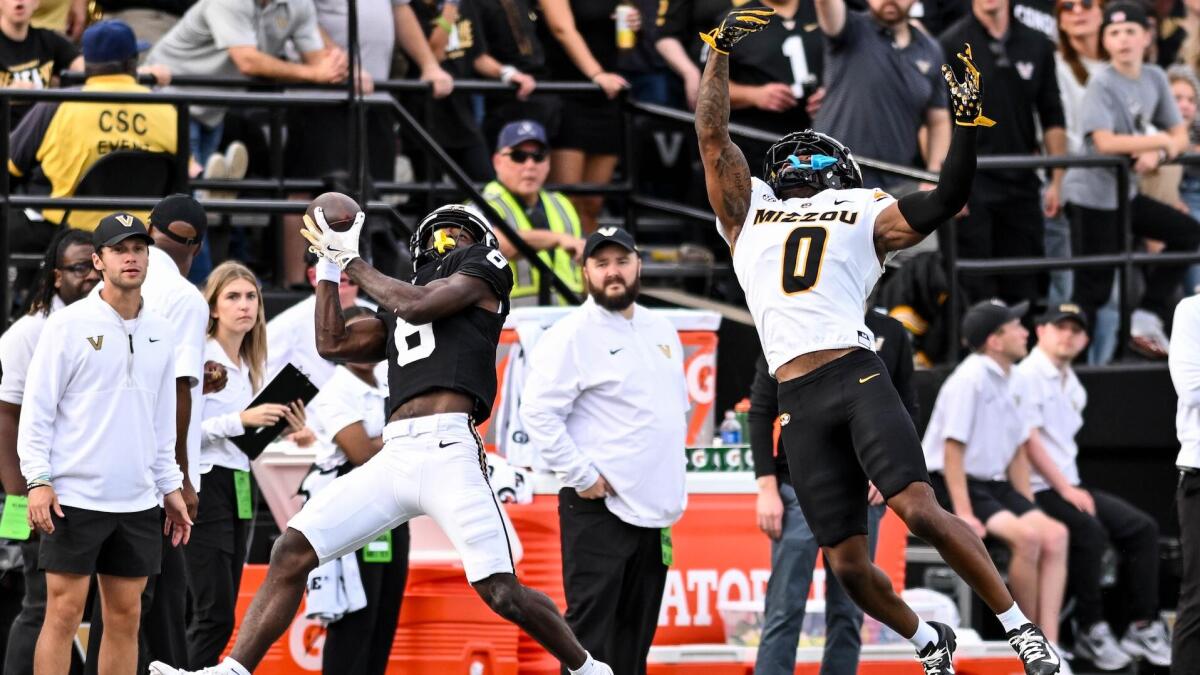 College football scores, live updates: Week 9 schedule features ...