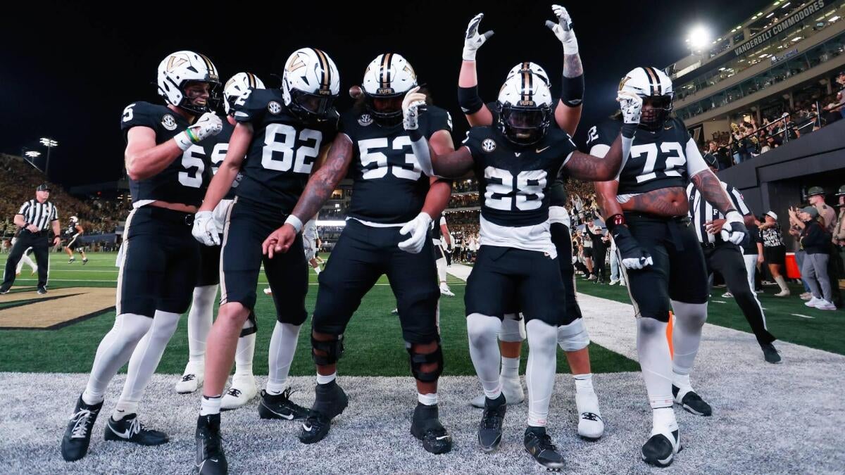 College football scores, rankings, highlights: No. 16 Vanderbilt ...
