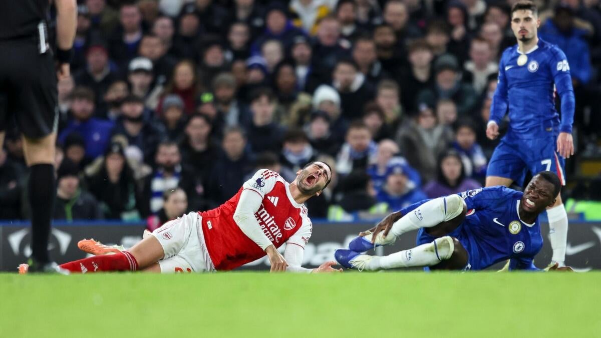 Did Moises Caicedo's red card vs. Arsenal cost Chelsea a title ...