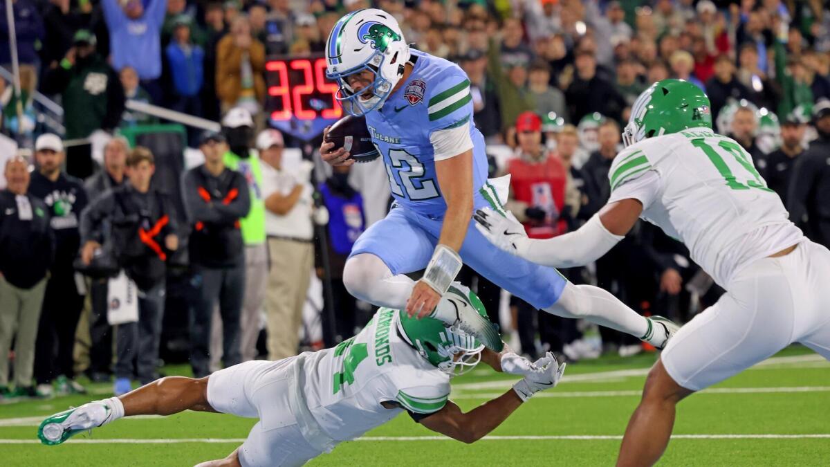 Tulane punches College Football Playoff ticket as Green Wave top North ...
