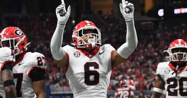 AP Top 25 for Week 16 has Georgia ranked No. 2