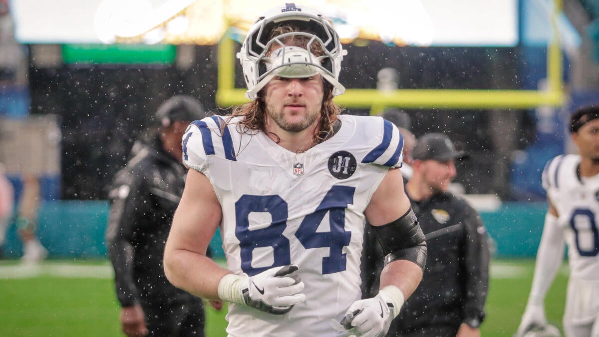 NFL player props for George Kittle, Tyler Warren on Monday Night ...