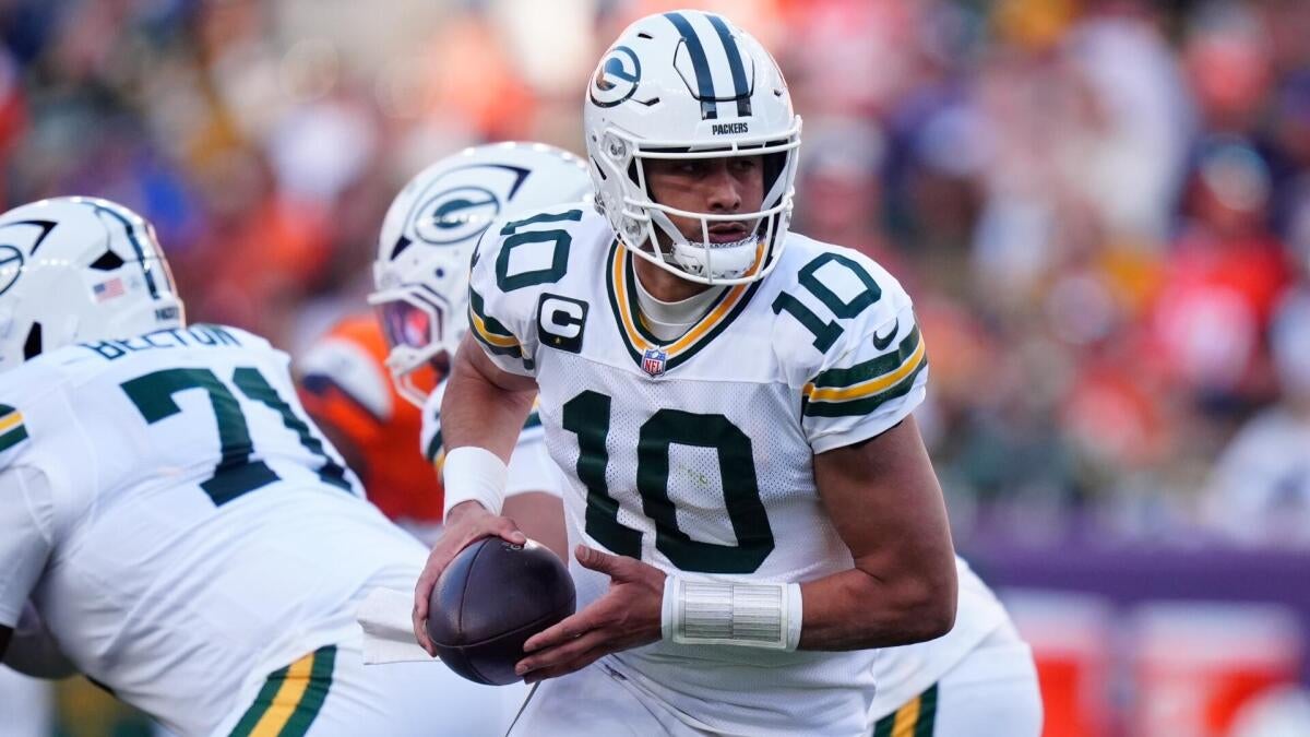 NFL picks: Jordan Love is a key to Packers vs. Bears same-game parlay ...