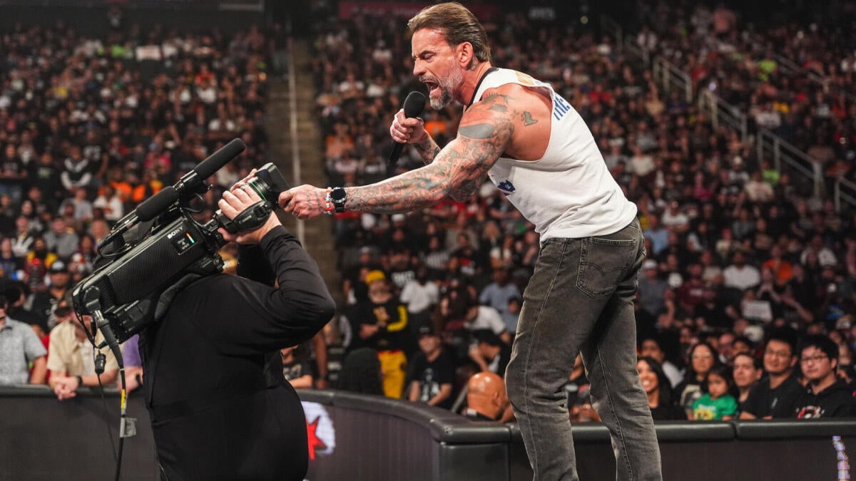 WWE Raw results, match grades: CM Punk delivers another 'pipe bomb ...